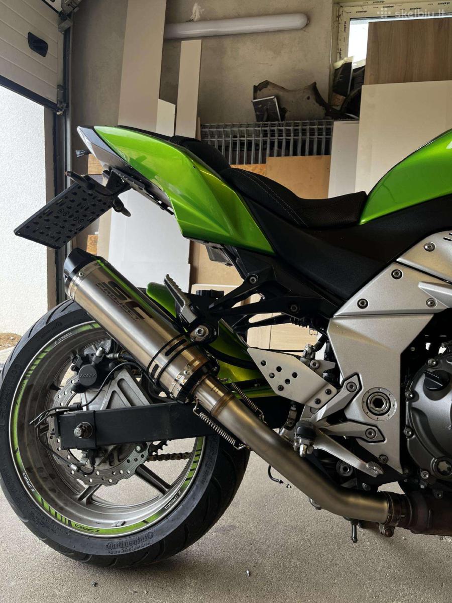 Green Kawasaki Z 2011 in Kaunas, with an engine capacity of 0.75 L and mileage of 46 thousand km for 4200 €, photo 6 on AUTOMOTO.COM.LV