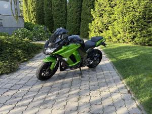 Green Kawasaki Z 2013 in Alytus, with an engine capacity of 10.00 L and mileage of 30 thousand km for 5100 €, photo 4 on AUTOMOTO.COM.LV