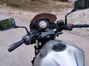 Серый Кавасаки Z 2005 в Алитус, объемом двигателя 0.75 л и пробегом 36 тыс. км за 2400 €, фото 4 на AUTOMOTO.COM.LV