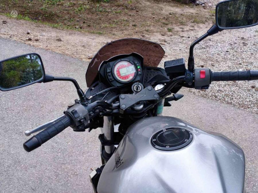 Серый Кавасаки Z 2005 в Алитус, объемом двигателя 0.75 л и пробегом 36 тыс. км за 2400 €, фото 4 на AUTOMOTO.COM.LV
