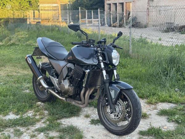 Серый Кавасаки Z 2005 в Шяуляй, объемом двигателя 0.75 л и пробегом 38 тыс. км за 2400 €, фото 2 на AUTOMOTO.COM.LV