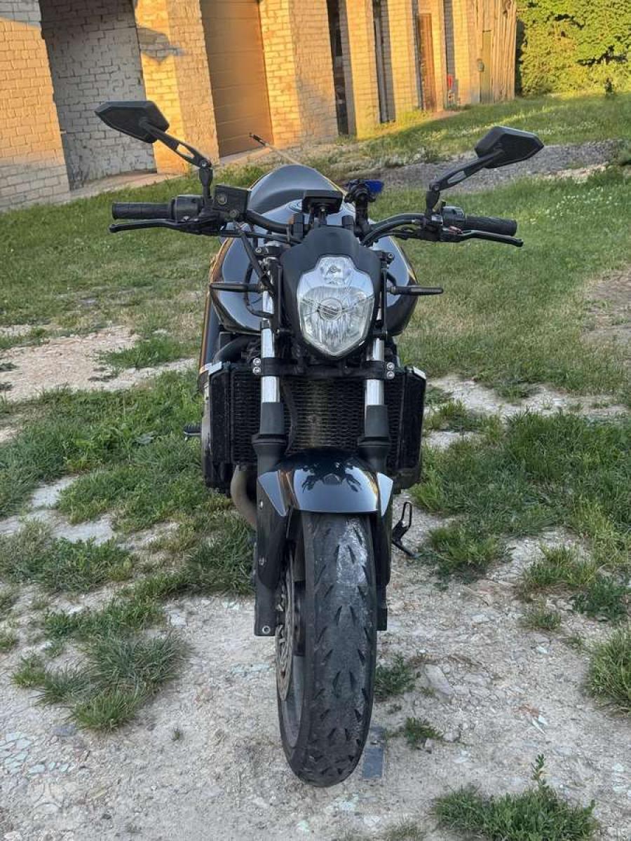 Серый Кавасаки Z 2005 в Шяуляй, объемом двигателя 0.75 л и пробегом 38 тыс. км за 2400 €, фото 4 на AUTOMOTO.COM.LV