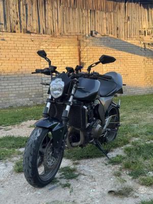 Серый Кавасаки Z 2005 в Шяуляй, объемом двигателя 0.75 л и пробегом 38 тыс. км за 2400 €, фото 5 на AUTOMOTO.COM.LV