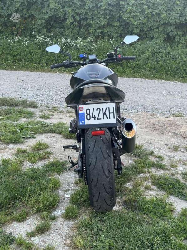 Серый Кавасаки Z 2005 в Шяуляй, объемом двигателя 0.75 л и пробегом 38 тыс. км за 2400 €, фото 6 на AUTOMOTO.COM.LV