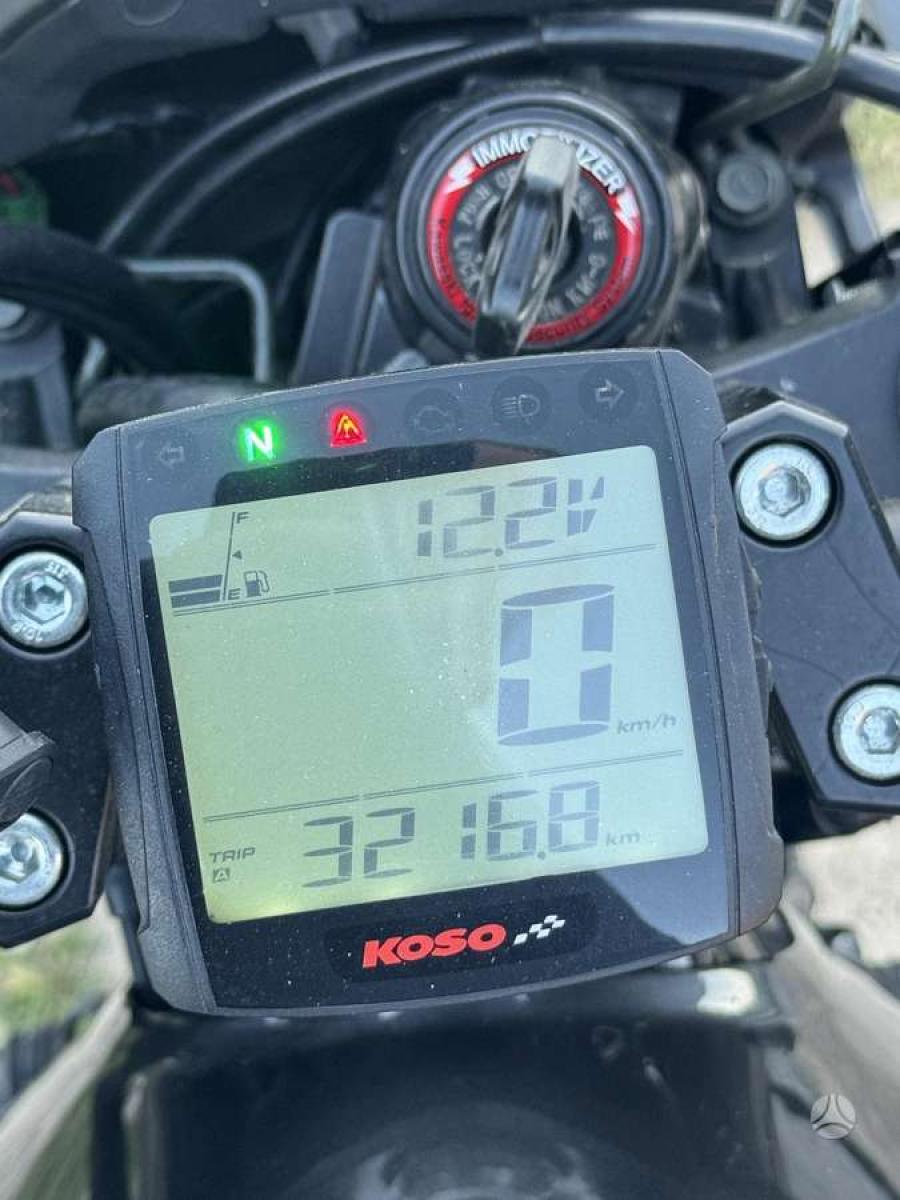 Серый Кавасаки Z 2005 в Шяуляй, объемом двигателя 0.75 л и пробегом 38 тыс. км за 2400 €, фото 10 на AUTOMOTO.COM.LV