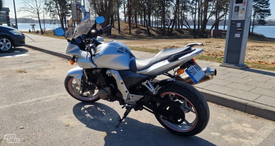 Pelēks Kawasaki Z 2006 Kauņa, ar dzinēja tilpumu 0.75 L un nobraukumu 32 tūkst. km par 1600 €, foto 3 vietnē AUTOMOTO.COM.LV