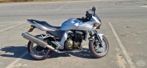 Pelēks Kawasaki Z 2006 Kauņa, ar dzinēja tilpumu 0.75 L un nobraukumu 32 tūkst. km par 1600 €, foto 6 vietnē AUTOMOTO.COM.LV