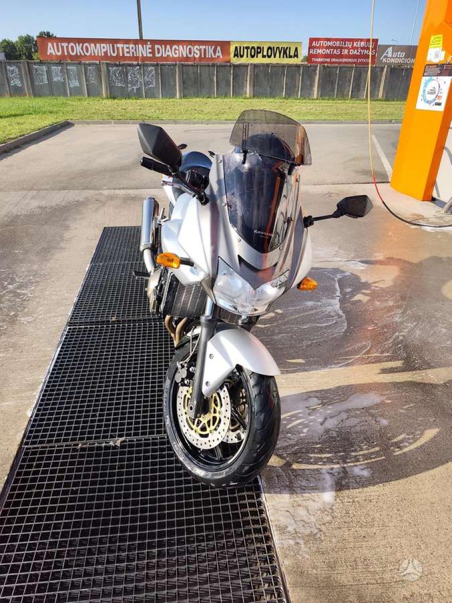 Grey Kawasaki Z 2006 in Mazeikiai, with an engine capacity of 0.75 L and mileage of 38 thousand km for 2800 €, photo 10 on AUTOMOTO.COM.LV