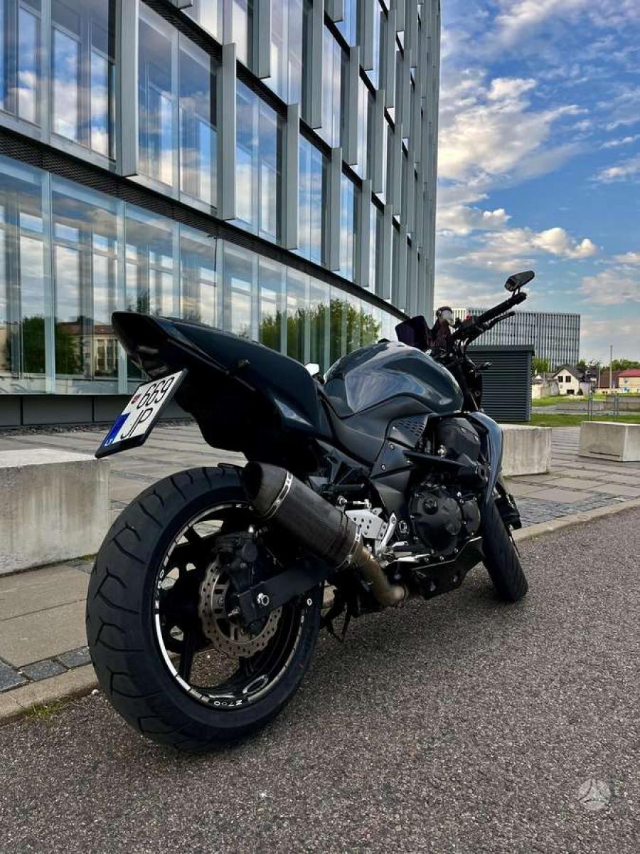 Pelēks Kawasaki Z 2008 Viļņa, ar dzinēja tilpumu 0.00 L un nobraukumu 0 tūkst. km par 3350 €, foto 5 vietnē AUTOMOTO.COM.LV