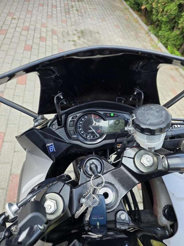 Pelēks Kawasaki Z 2013 Šauļi, ar dzinēja tilpumu 1.03 L un nobraukumu 32 tūkst. km par 6450 €, foto 5 vietnē AUTOMOTO.COM.LV