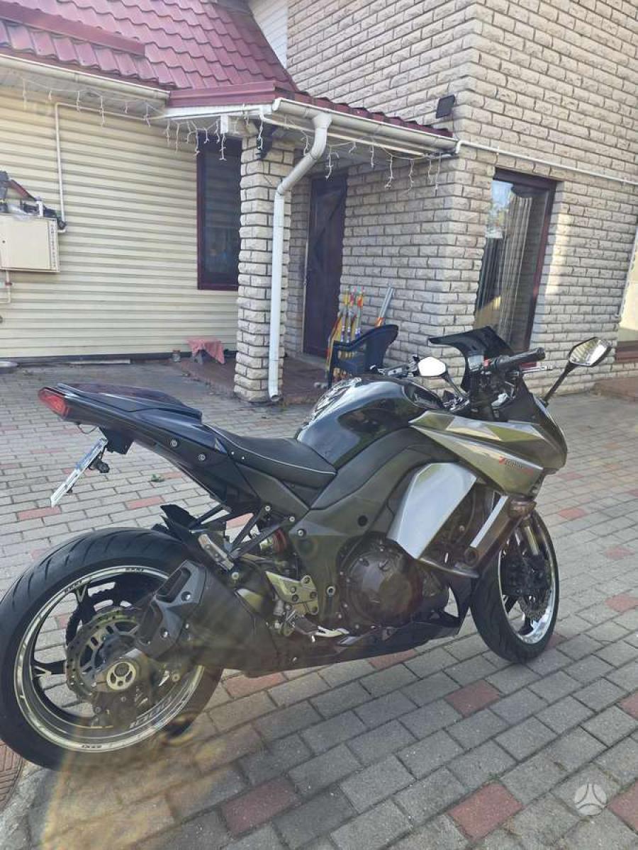 Pelēks Kawasaki Z 2013 Šauļi, ar dzinēja tilpumu 1.03 L un nobraukumu 32 tūkst. km par 6450 €, foto 6 vietnē AUTOMOTO.COM.LV