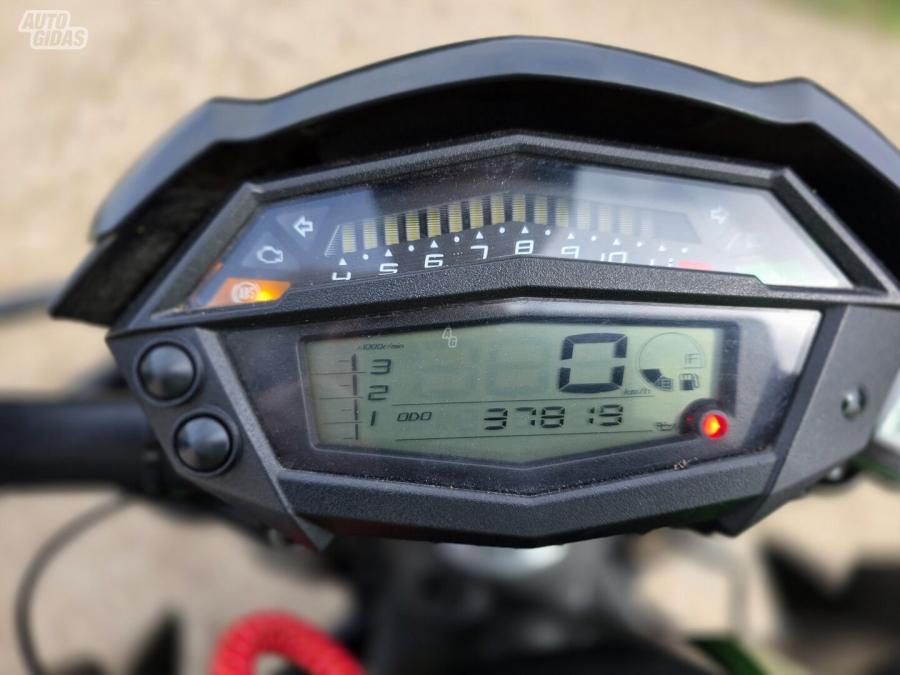 Pelēks Kawasaki Z 2016 Klaipėda, ar dzinēja tilpumu 1.00 L un nobraukumu 38 tūkst. km par 6500 €, foto 7 vietnē AUTOMOTO.COM.LV