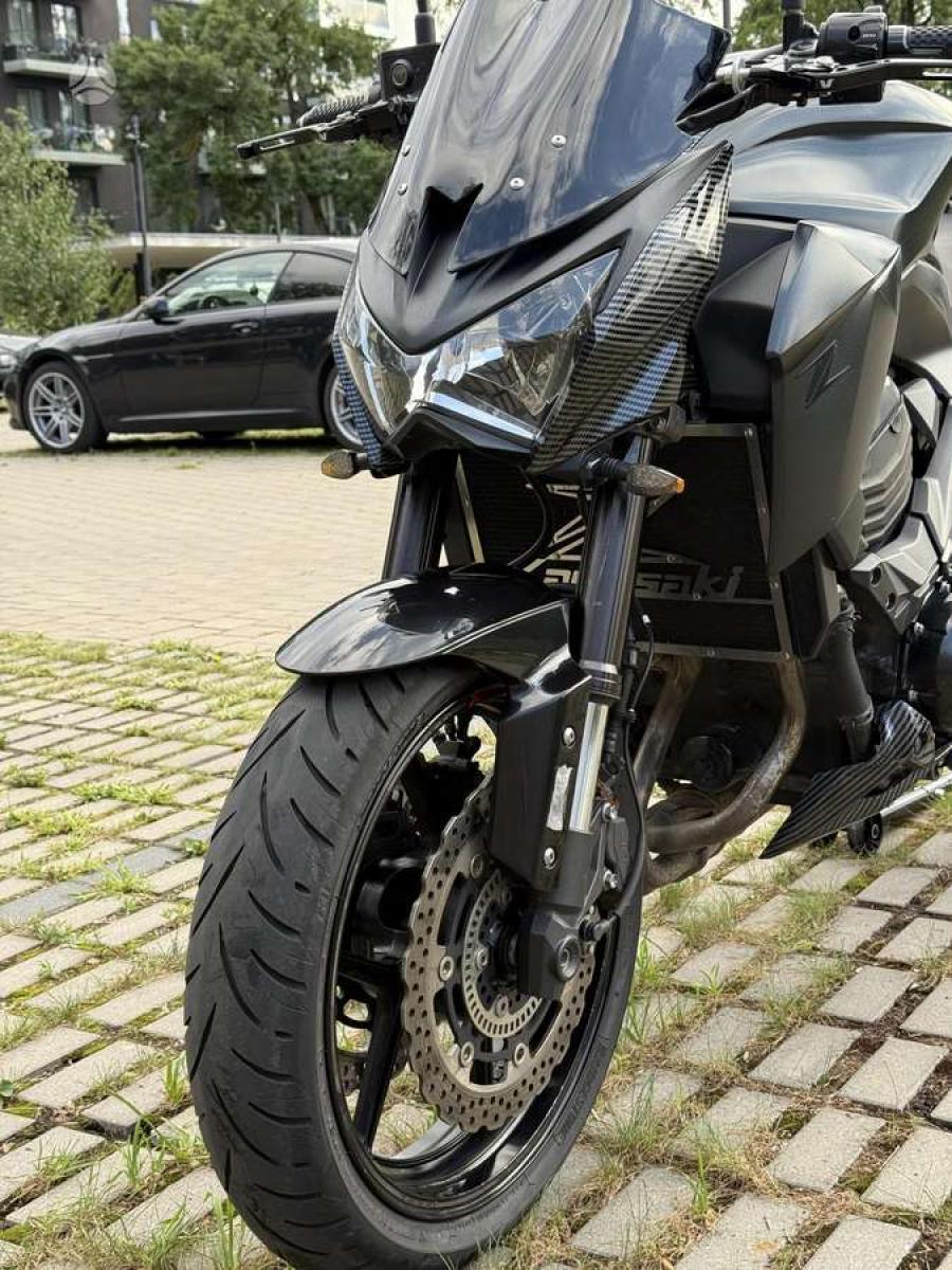 Grey Kawasaki Z 2017 in Prienai, with an engine capacity of 0.81 L and mileage of 41 thousand km for 4500 €, photo 8 on AUTOMOTO.COM.LV