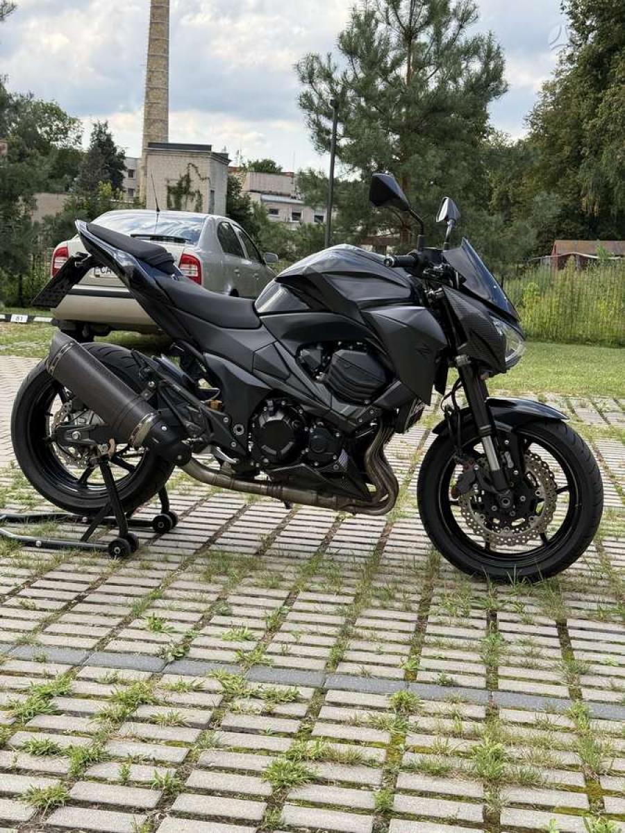 Grey Kawasaki Z 2017 in Prienai, with an engine capacity of 0.81 L and mileage of 41 thousand km for 4500 €, photo 14 on AUTOMOTO.COM.LV