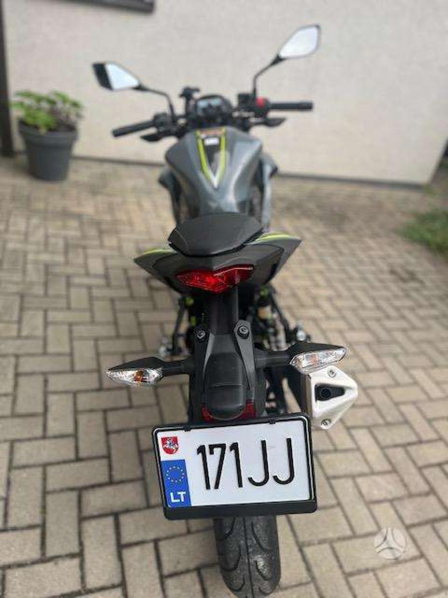 Grey Kawasaki Z 2023 in Vilnius, with an engine capacity of 0.13 L and mileage of 7 thousand km for 3200 €, photo 7 on AUTOMOTO.COM.LV