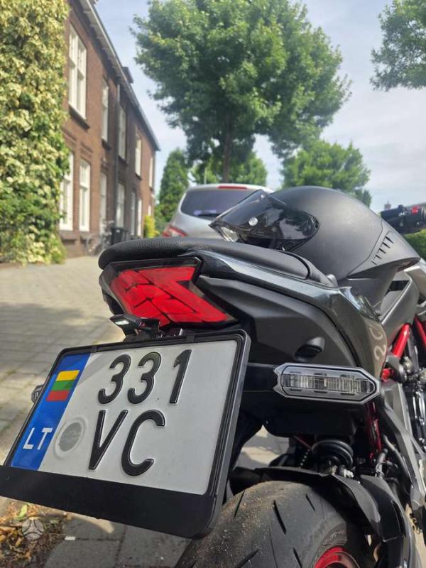 Grey Kawasaki Z 2023 in Telschi, with an engine capacity of 0.65 L and mileage of 16 thousand km for 4700 €, photo 4 on AUTOMOTO.COM.LV