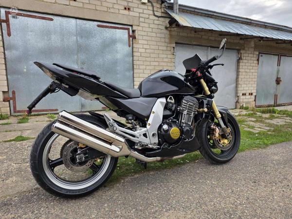 Kawasaki Z 2003 in Kaisiadorys, with an engine capacity of 1.00 L and mileage of 35 thousand km for 3000 €, photo 3 on AUTOMOTO.COM.LV