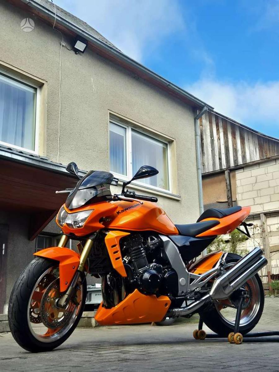 Kawasaki Z 2003 in Prienai, with an engine capacity of 1.00 L and mileage of 41 thousand km for 3050 €, photo 1 on AUTOMOTO.COM.LV
