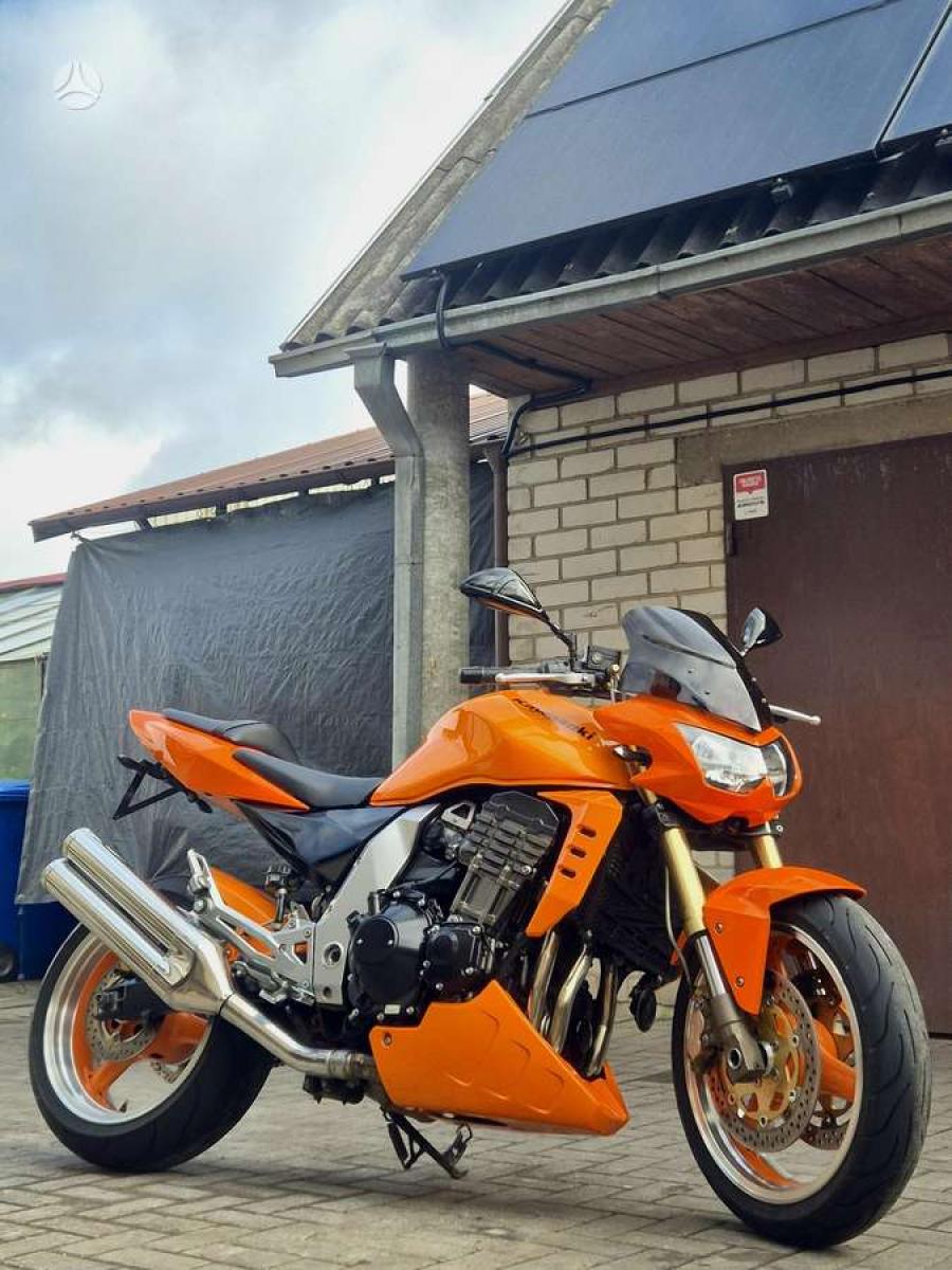 Kawasaki Z 2003 in Prienai, with an engine capacity of 1.00 L and mileage of 41 thousand km for 3050 €, photo 3 on AUTOMOTO.COM.LV