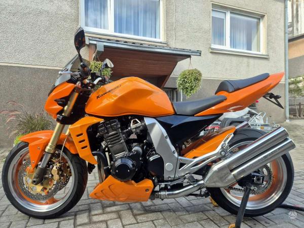 Kawasaki Z 2003 in Prienai, with an engine capacity of 1.00 L and mileage of 41 thousand km for 3050 €, photo 5 on AUTOMOTO.COM.LV