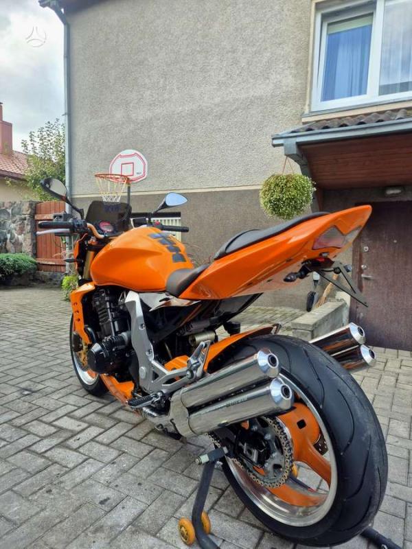 Kawasaki Z 2003 in Prienai, with an engine capacity of 1.00 L and mileage of 41 thousand km for 3050 €, photo 7 on AUTOMOTO.COM.LV
