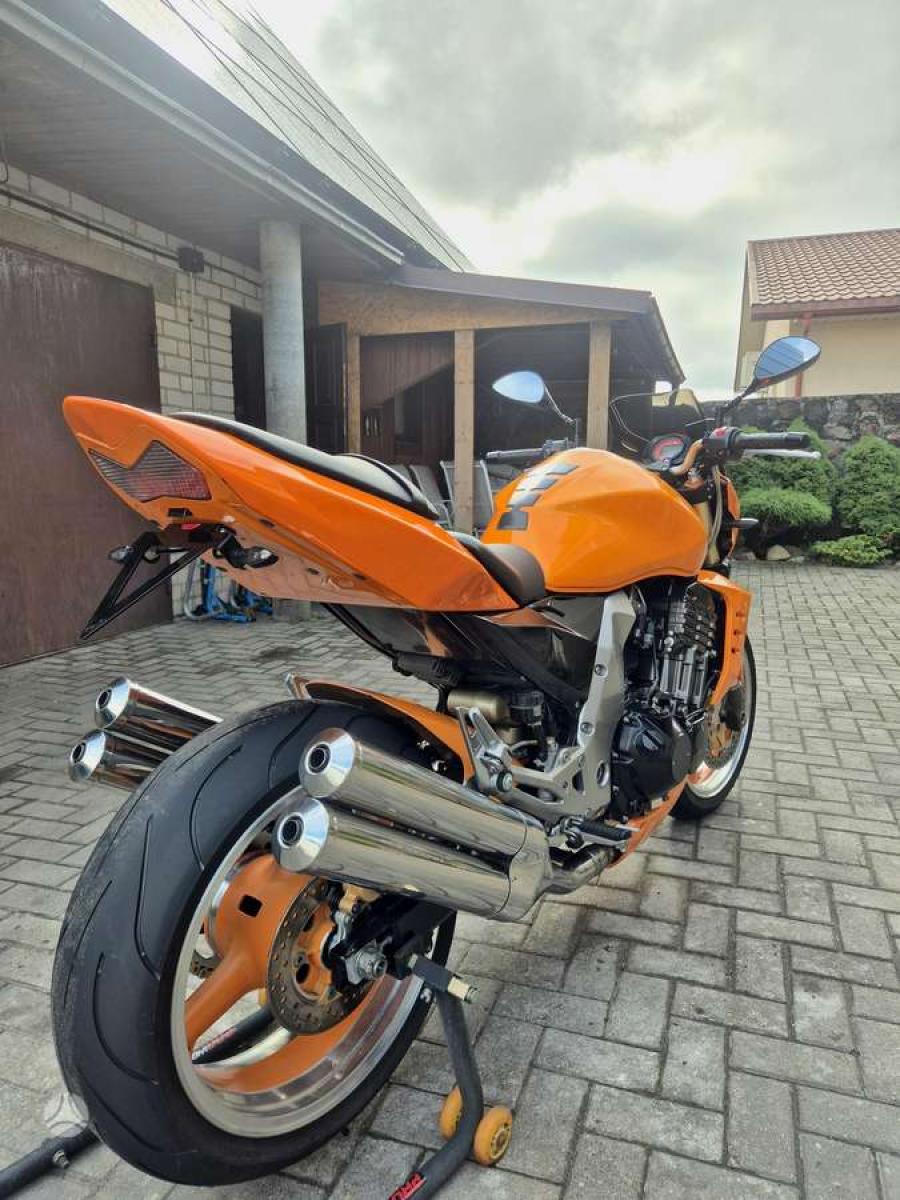 Kawasaki Z 2003 in Prienai, with an engine capacity of 1.00 L and mileage of 41 thousand km for 3050 €, photo 9 on AUTOMOTO.COM.LV