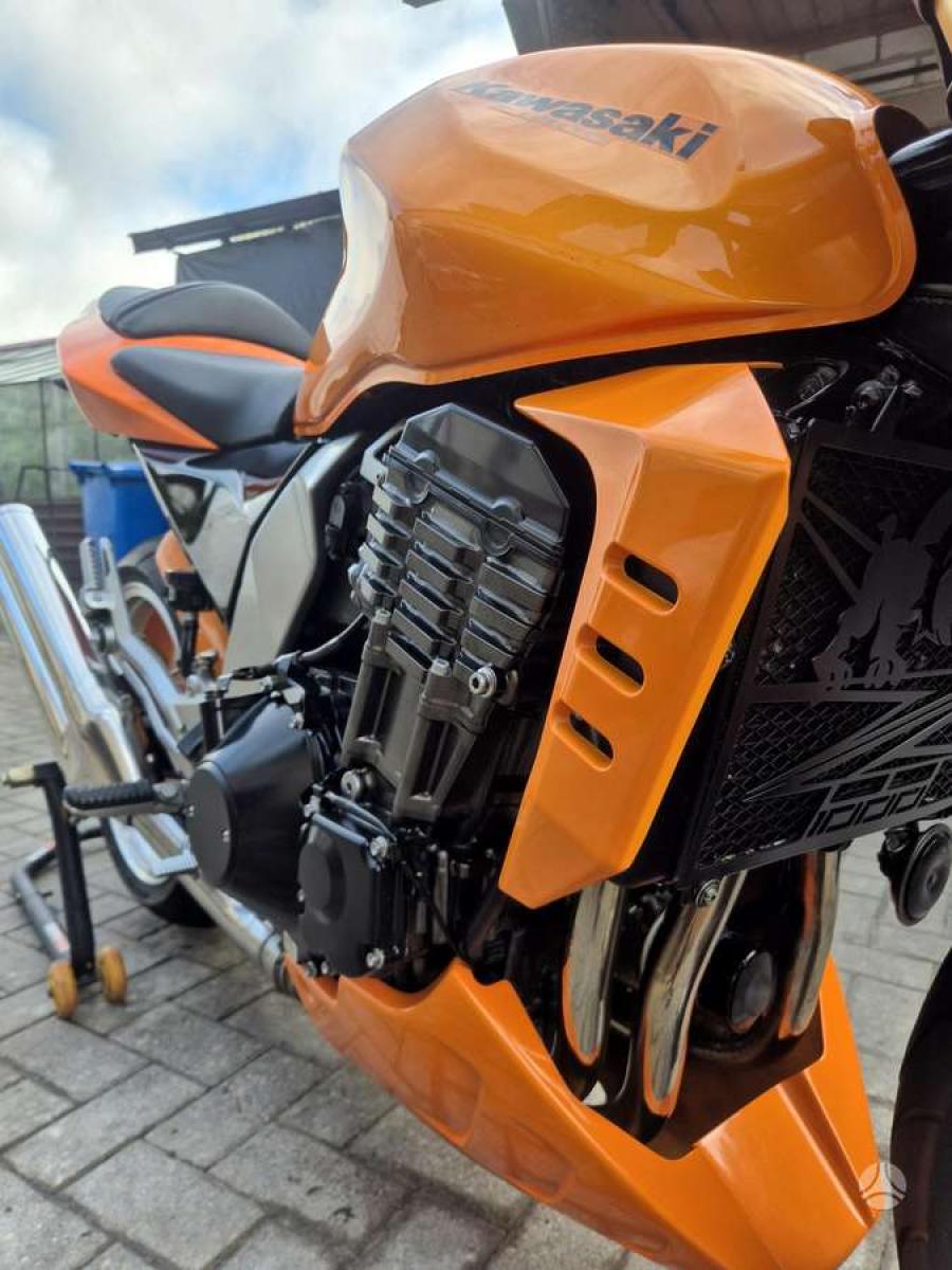 Kawasaki Z 2003 in Prienai, with an engine capacity of 1.00 L and mileage of 41 thousand km for 3050 €, photo 17 on AUTOMOTO.COM.LV
