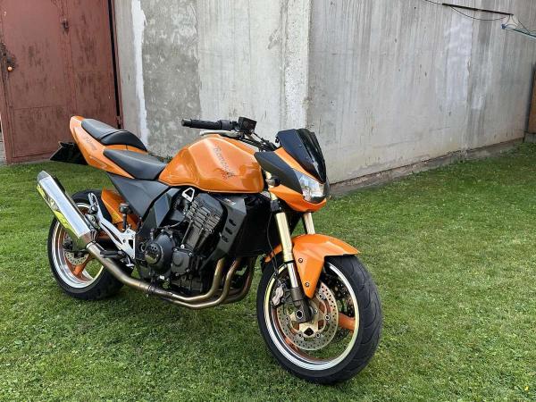 Kawasaki Z 2003 Jurbarkas, ar dzinēja tilpumu 1.00 L un nobraukumu 50 tūkst. km par 3050 €, foto 1 vietnē AUTOMOTO.COM.LV