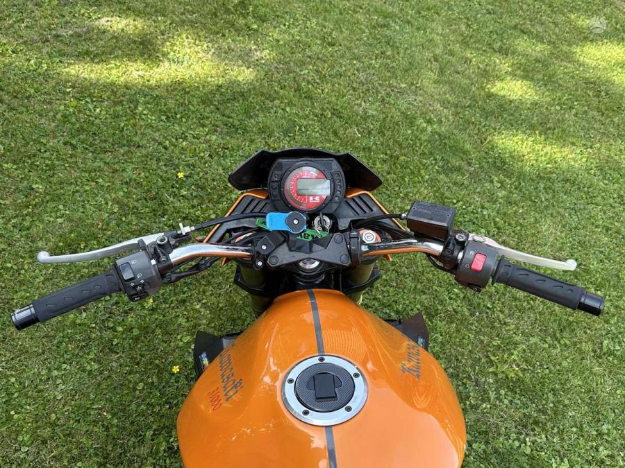 Kawasaki Z 2003 Jurbarkas, ar dzinēja tilpumu 1.00 L un nobraukumu 50 tūkst. km par 3050 €, foto 7 vietnē AUTOMOTO.COM.LV