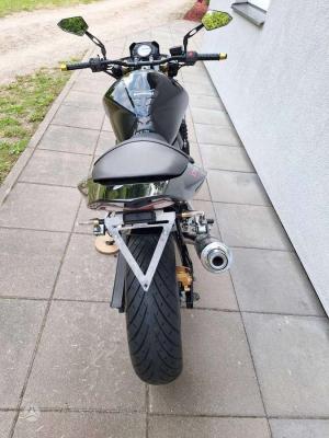 Kawasaki Z 2004 in Prienai, with an engine capacity of 0.75 L and mileage of 31 thousand km for 2750 €, photo 6 on AUTOMOTO.COM.LV