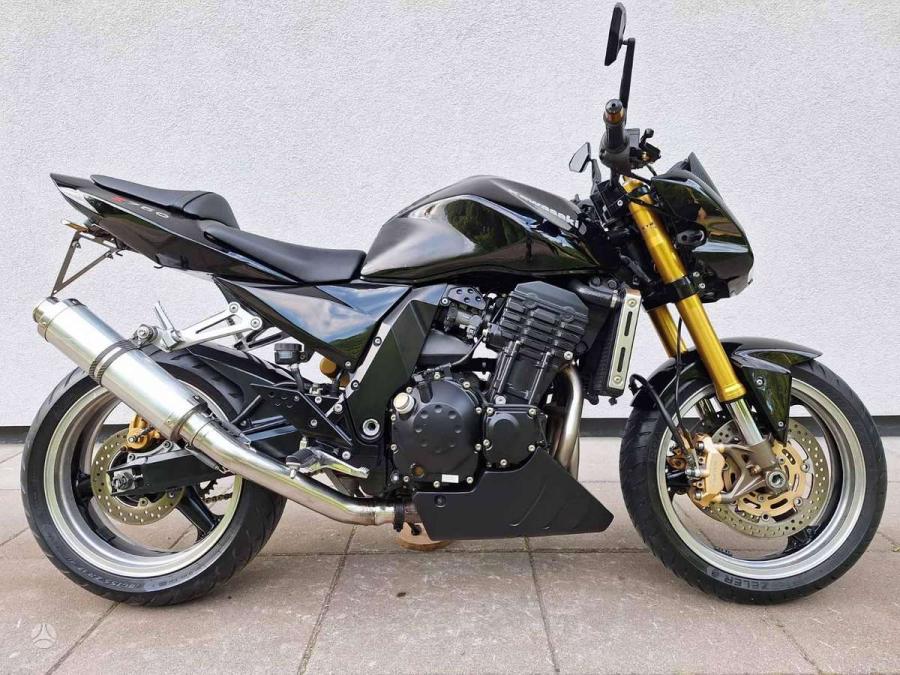 Kawasaki Z 2004 in Prienai, with an engine capacity of 0.75 L and mileage of 31 thousand km for 2750 €, photo 7 on AUTOMOTO.COM.LV