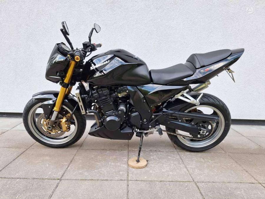 Kawasaki Z 2004 in Prienai, with an engine capacity of 0.75 L and mileage of 31 thousand km for 2750 €, photo 12 on AUTOMOTO.COM.LV