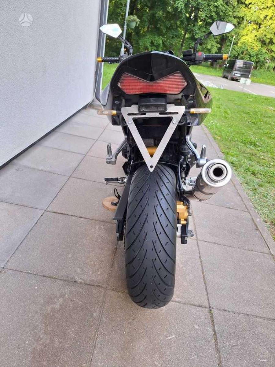 Kawasaki Z 2004 in Prienai, with an engine capacity of 0.75 L and mileage of 31 thousand km for 2750 €, photo 15 on AUTOMOTO.COM.LV
