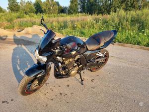 Kawasaki Z 2004 Alīta, ar dzinēja tilpumu 0.75 L un nobraukumu 27 tūkst. km par 2600 €, foto 3 vietnē AUTOMOTO.COM.LV