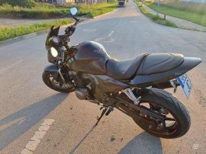 Kawasaki Z 2004 Alīta, ar dzinēja tilpumu 0.75 L un nobraukumu 27 tūkst. km par 2600 €, foto 4 vietnē AUTOMOTO.COM.LV