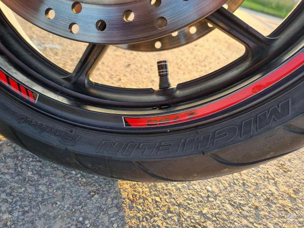 Kawasaki Z 2004 Alīta, ar dzinēja tilpumu 0.75 L un nobraukumu 27 tūkst. km par 2600 €, foto 10 vietnē AUTOMOTO.COM.LV