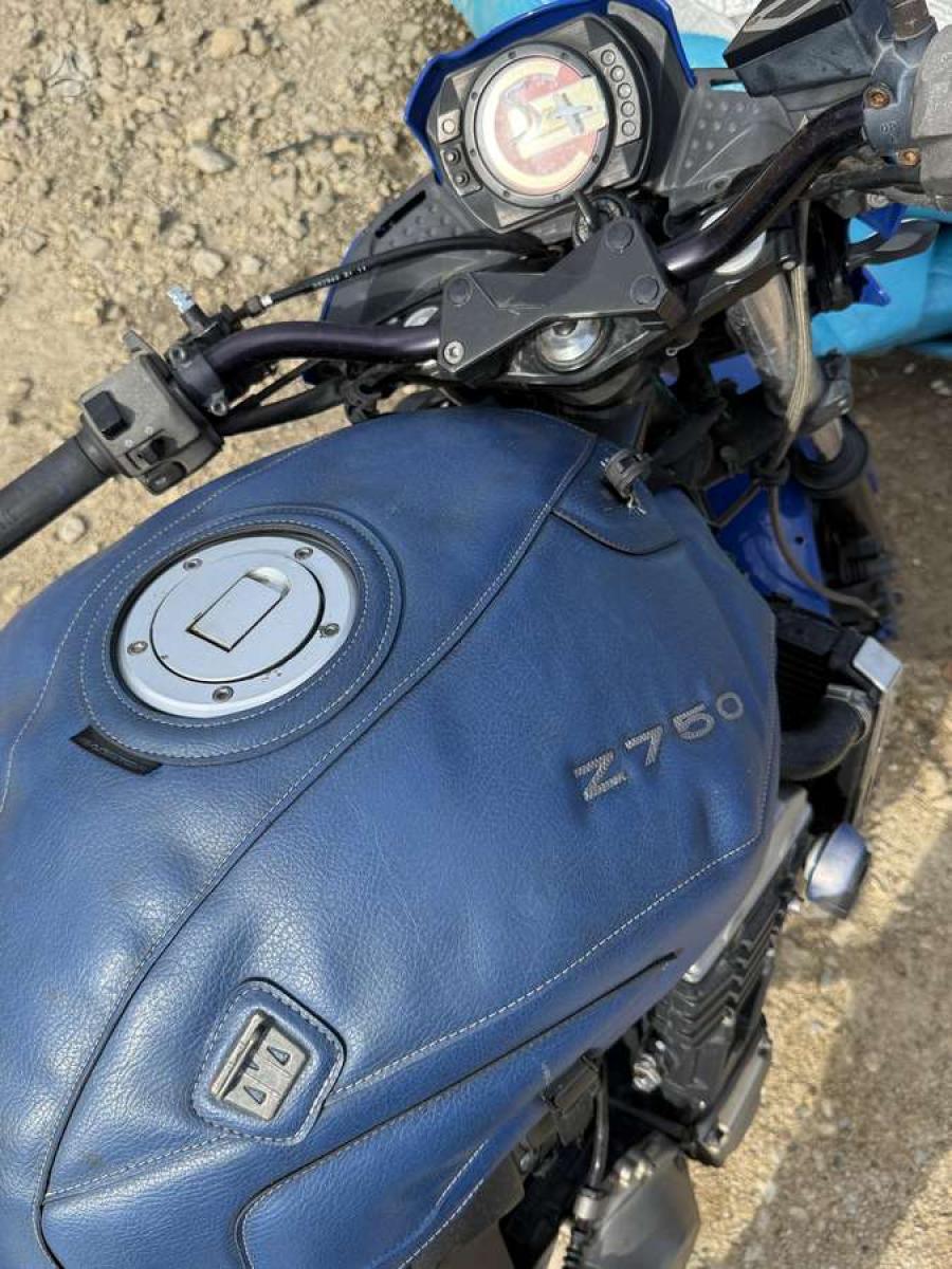 Kawasaki Z 2004 Tauragė, ar dzinēja tilpumu 0.75 L un nobraukumu 40 tūkst. km par 1550 €, foto 4 vietnē AUTOMOTO.COM.LV
