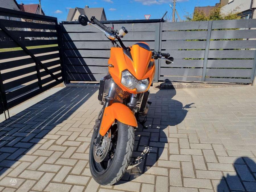 Kawasaki Z 2004 Telšiai, ar dzinēja tilpumu 0.75 L un nobraukumu 39 tūkst. km par 2300 €, foto 1 vietnē AUTOMOTO.COM.LV