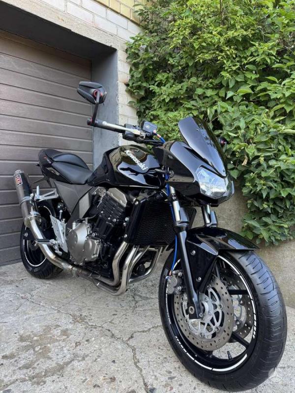 Kawasaki Z 2004 in Prienai, with an engine capacity of 0.75 L and mileage of 40 thousand km for 2750 €, photo 2 on AUTOMOTO.COM.LV