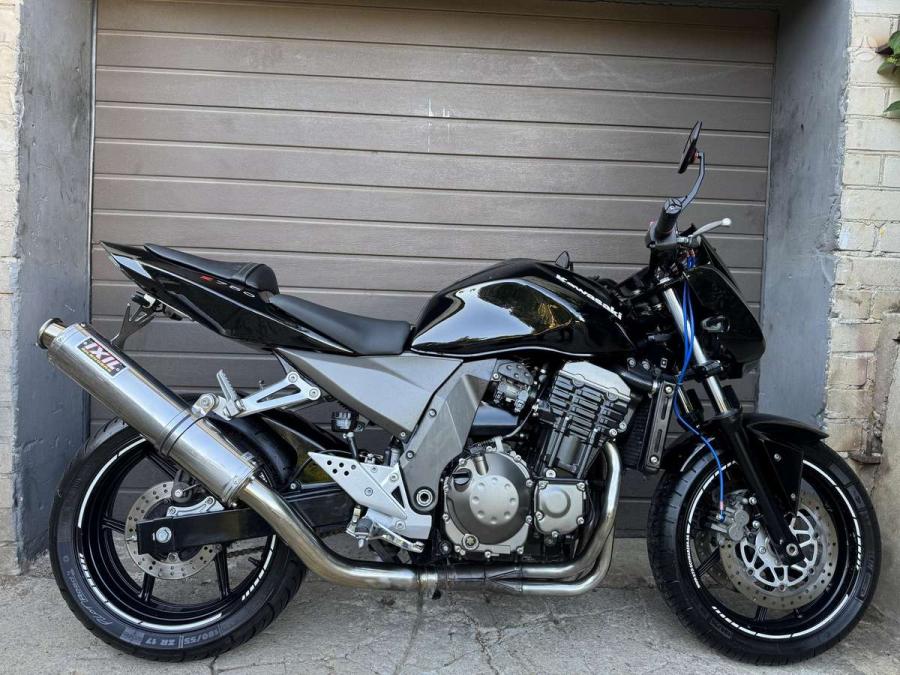 Kawasaki Z 2004 in Prienai, with an engine capacity of 0.75 L and mileage of 40 thousand km for 2750 €, photo 6 on AUTOMOTO.COM.LV