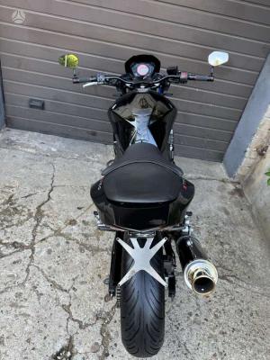 Kawasaki Z 2004 in Prienai, with an engine capacity of 0.75 L and mileage of 40 thousand km for 2750 €, photo 8 on AUTOMOTO.COM.LV