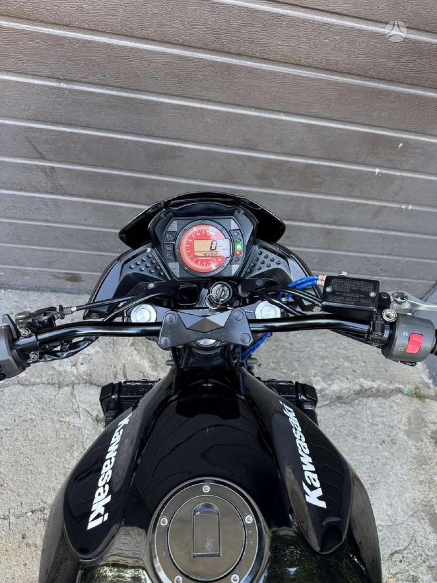 Kawasaki Z 2004 in Prienai, with an engine capacity of 0.75 L and mileage of 40 thousand km for 2750 €, photo 9 on AUTOMOTO.COM.LV