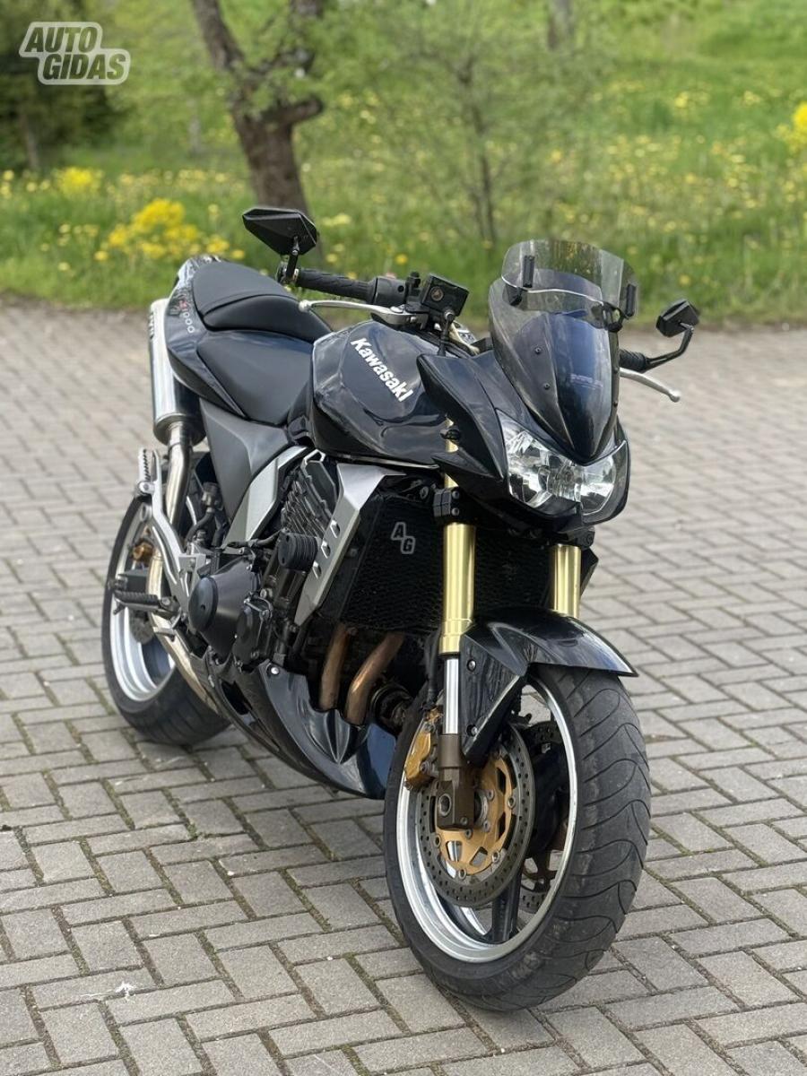 Kawasaki Z 2004 in Vilnius, with an engine capacity of 1.00 L and mileage of 30 thousand km for 2500 €, photo 4 on AUTOMOTO.COM.LV