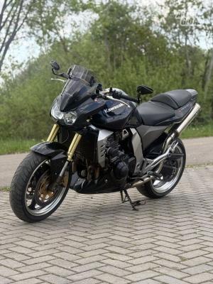 Kawasaki Z 2004 in Vilnius, with an engine capacity of 1.00 L and mileage of 30 thousand km for 2500 €, photo 6 on AUTOMOTO.COM.LV