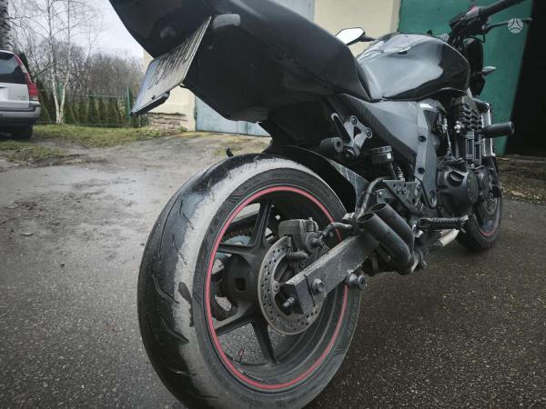 Kawasaki Z 2005 in Vilnius, with an engine capacity of 0.75 L and mileage of 81 thousand km for 1850 €, photo 2 on AUTOMOTO.COM.LV