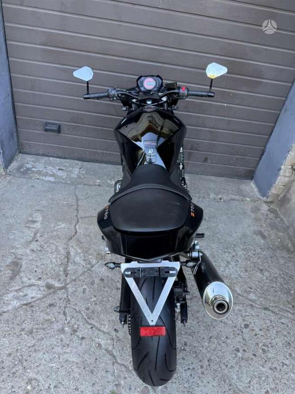 Kawasaki Z 2005 in Prienai, with an engine capacity of 0.75 L and mileage of 17 thousand km for 2899 €, photo 7 on AUTOMOTO.COM.LV