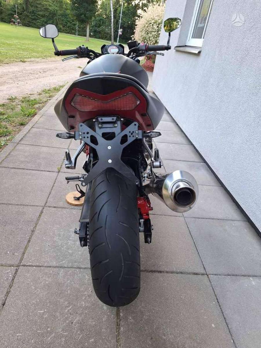 Kawasaki Z 2005 in Prienai, with an engine capacity of 0.75 L and mileage of 32 thousand km for 2650 €, photo 5 on AUTOMOTO.COM.LV