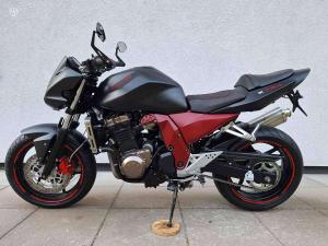 Kawasaki Z 2005 in Prienai, with an engine capacity of 0.75 L and mileage of 32 thousand km for 2650 €, photo 9 on AUTOMOTO.COM.LV