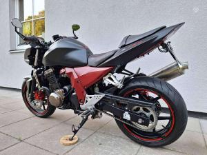 Kawasaki Z 2005 in Prienai, with an engine capacity of 0.75 L and mileage of 32 thousand km for 2650 €, photo 13 on AUTOMOTO.COM.LV