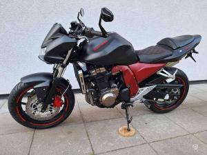 Kawasaki Z 2005 in Prienai, with an engine capacity of 0.75 L and mileage of 32 thousand km for 2650 €, photo 18 on AUTOMOTO.COM.LV